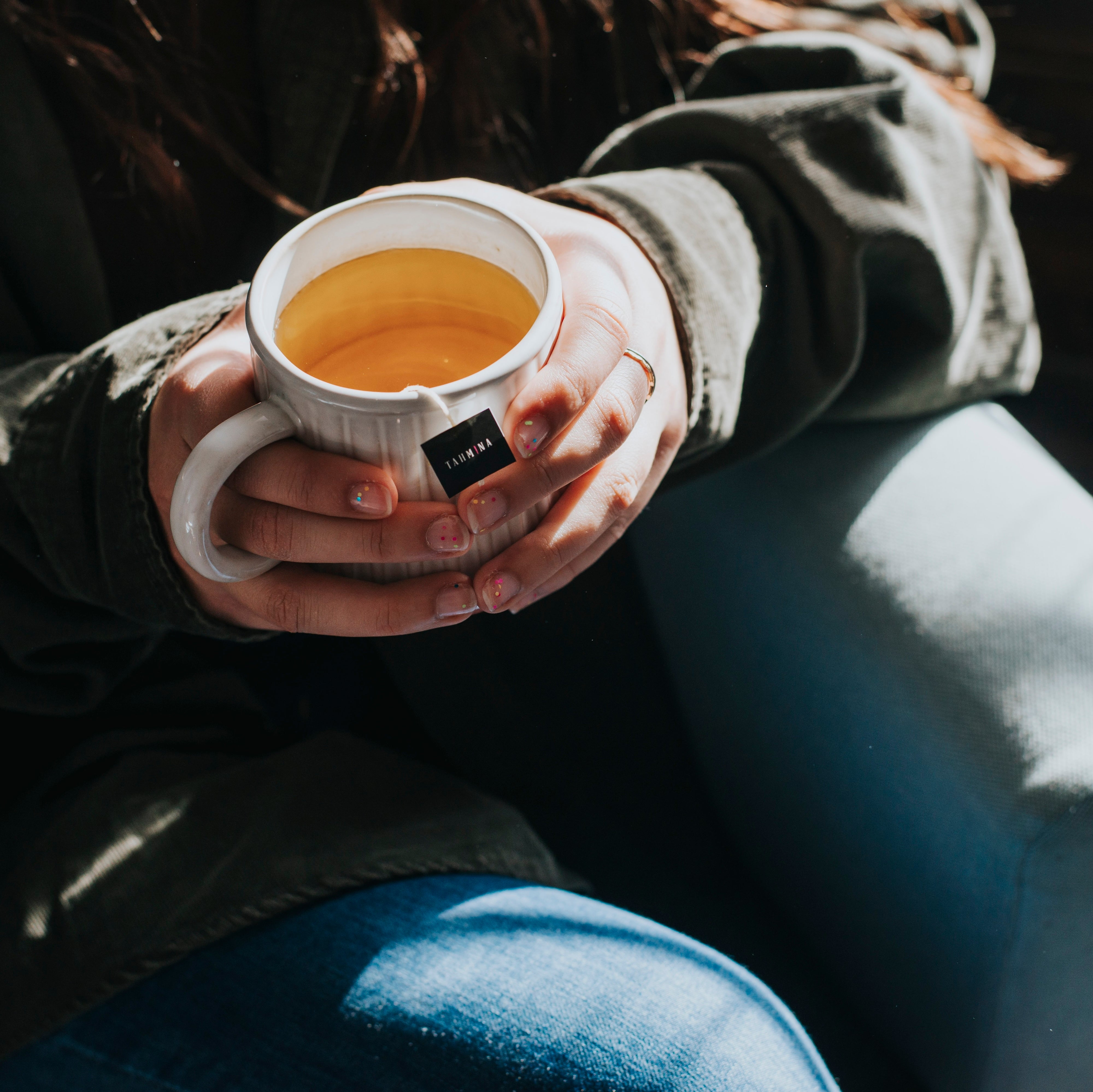 4 Reasons to Drink Saffron Tea for Postpartum Depression – Tahmina Tea