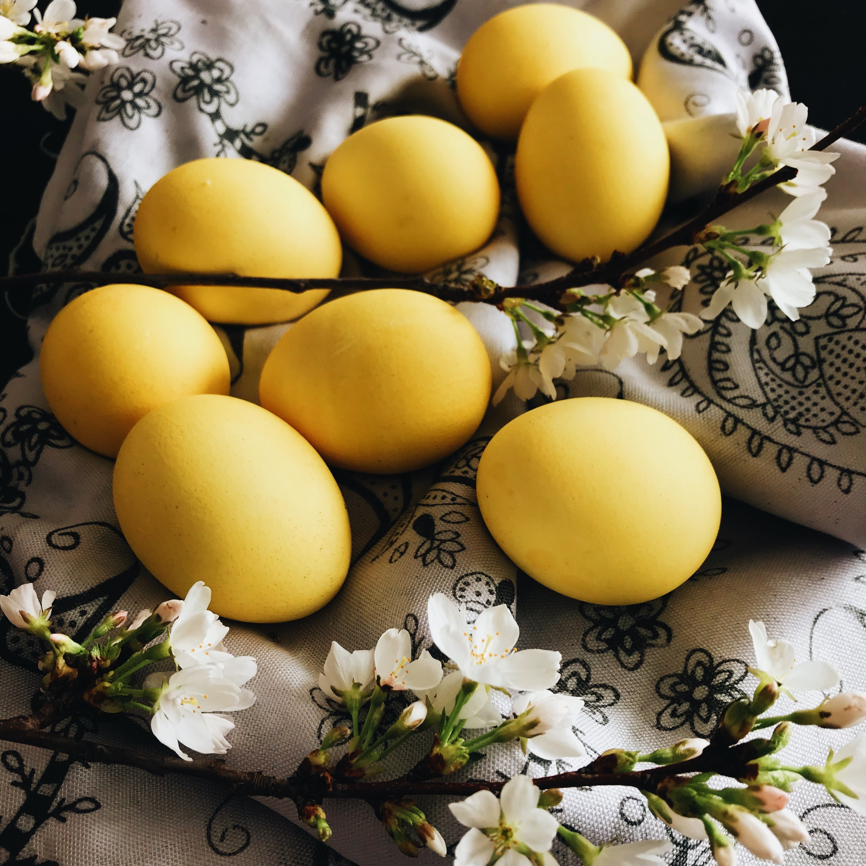 Recipe: Saffron-dyed Eggs – Tahmina Tea